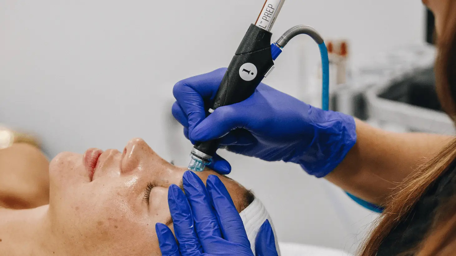 Hydrafacial | Deep Cleanse & Hydrate for Radiant Skin